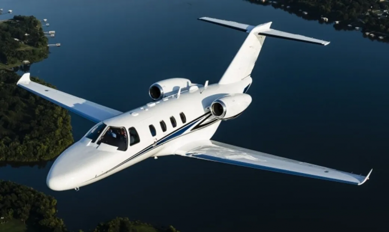 Very Light Jets: comparison between aircraft in the category